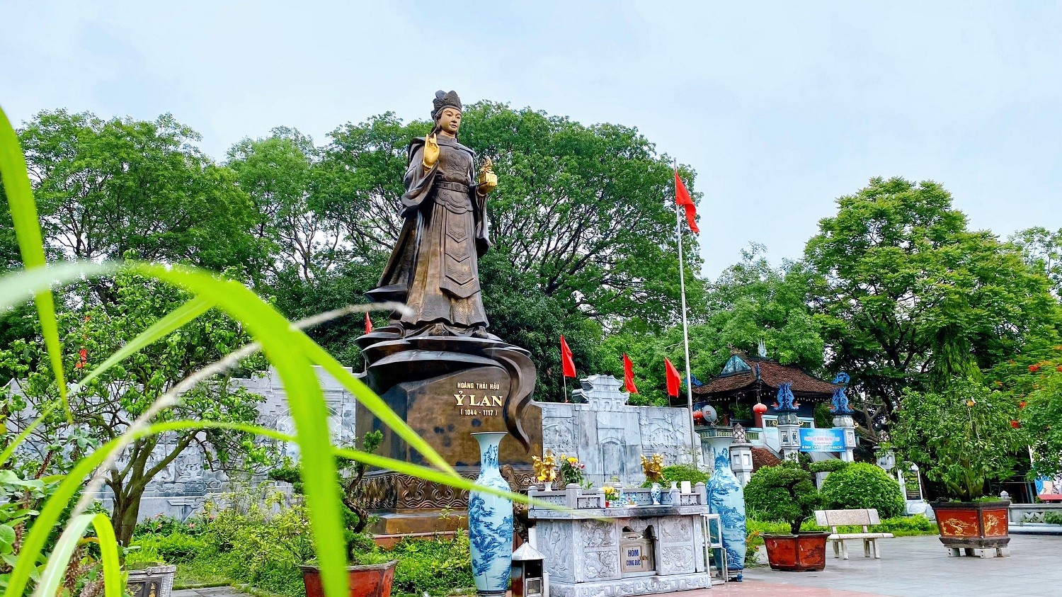 Văn Hoá quanh ta: Tìm hiểu về Khu di tích đền Bà Tấm (Nguyên phi Ỷ Lan) – Gia Lâm – Hà Nội